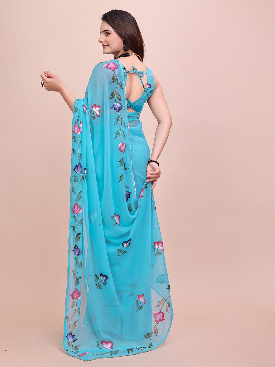 Buy Avojee Floral Printed Saree - Sarees for Women 32059954 | Myntra