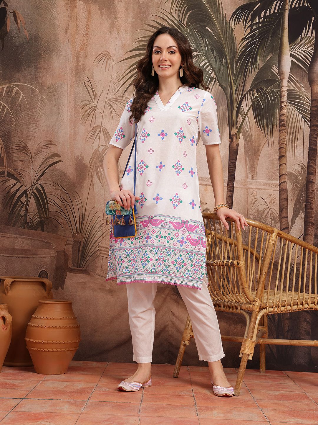 Buy Sangria Women Ethnic Motifs Printed Indie Prints Kurta With Lace ...