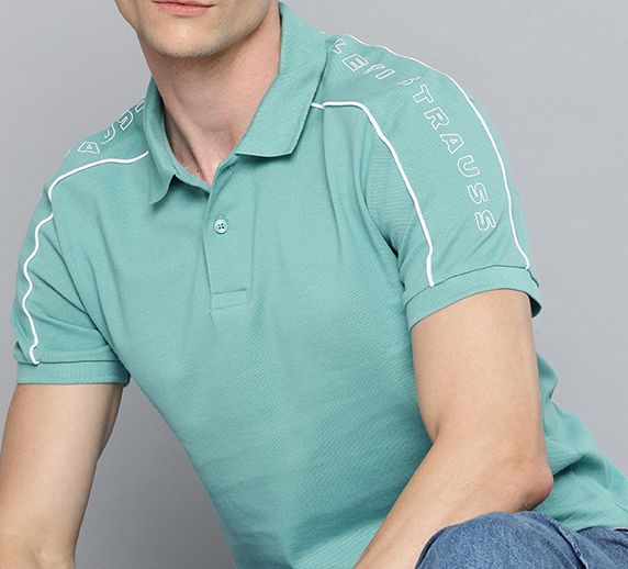 Buy Levis Typography Printed Polo Collar Pure Cotton Slim Fit T Shirt ...