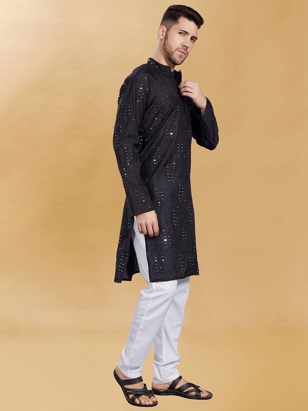 Buy DIVISIVE Geometric Embroidered Mirror Work Mandarin Collar Straight ...