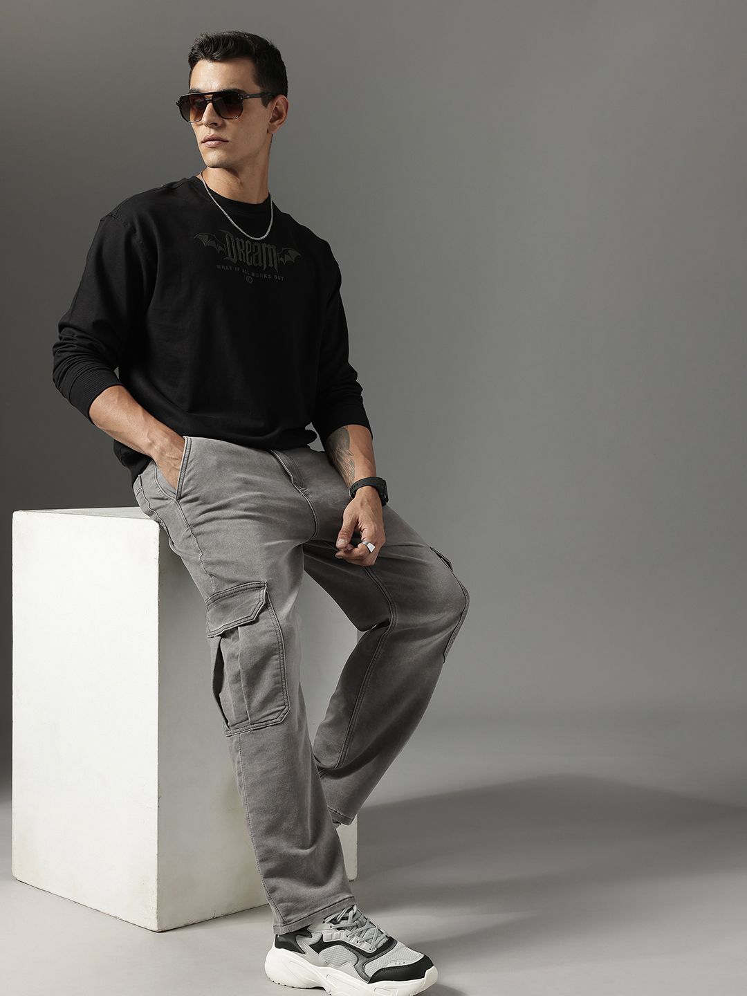 Buy FCUK Men Relaxed Fit Light Fade Stretchable Cargo Jeans - Jeans for ...