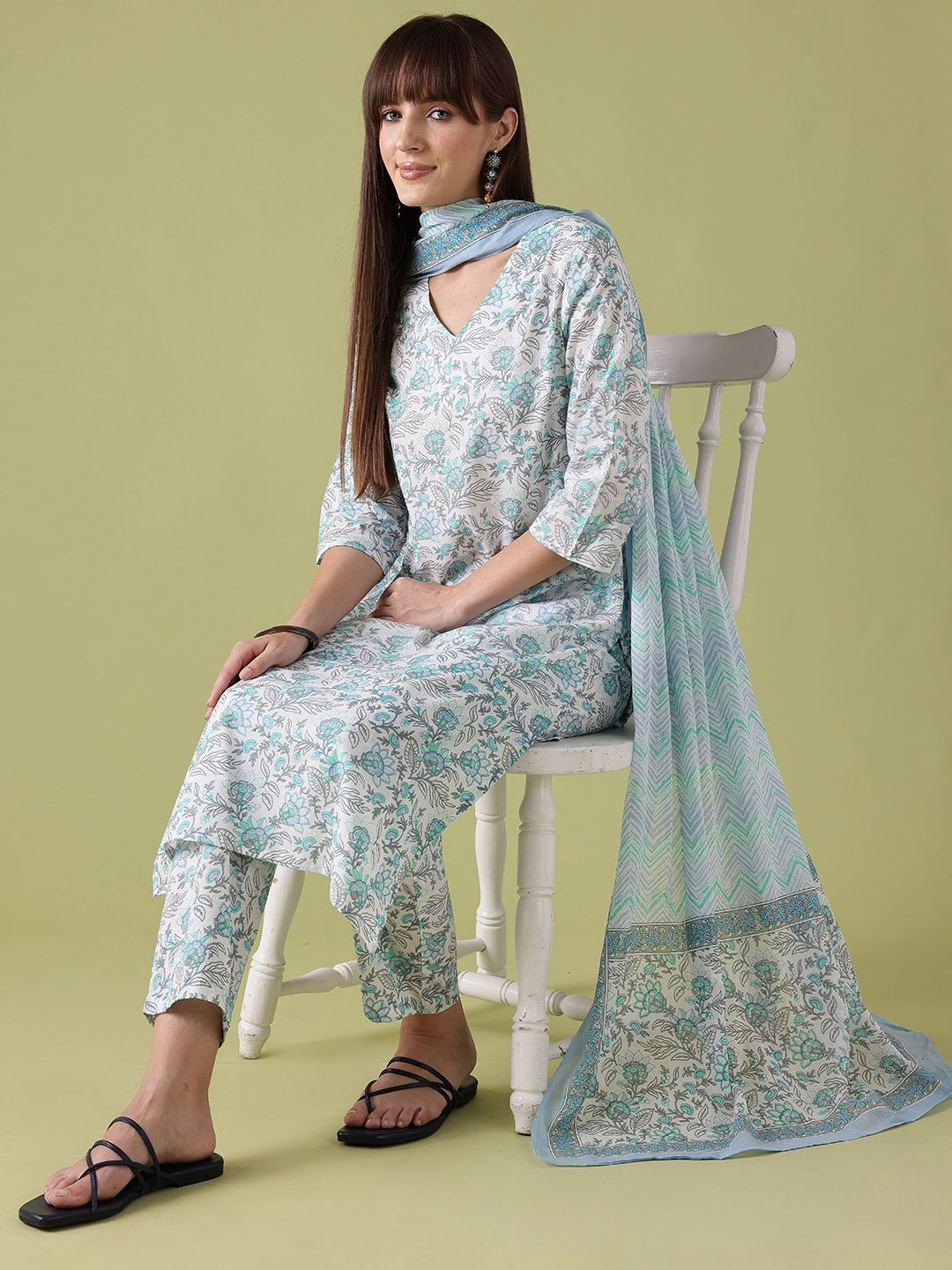 Buy Anouk Floral Print Pure Cotton Kurta With Trousers & Dupatta - Kurta Sets for Women 32434651 ...