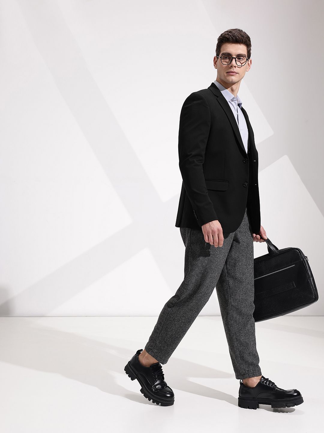 Buy INVICTUS Notched Lapel Collar Slim Fit Formal Blazer - Blazers for ...