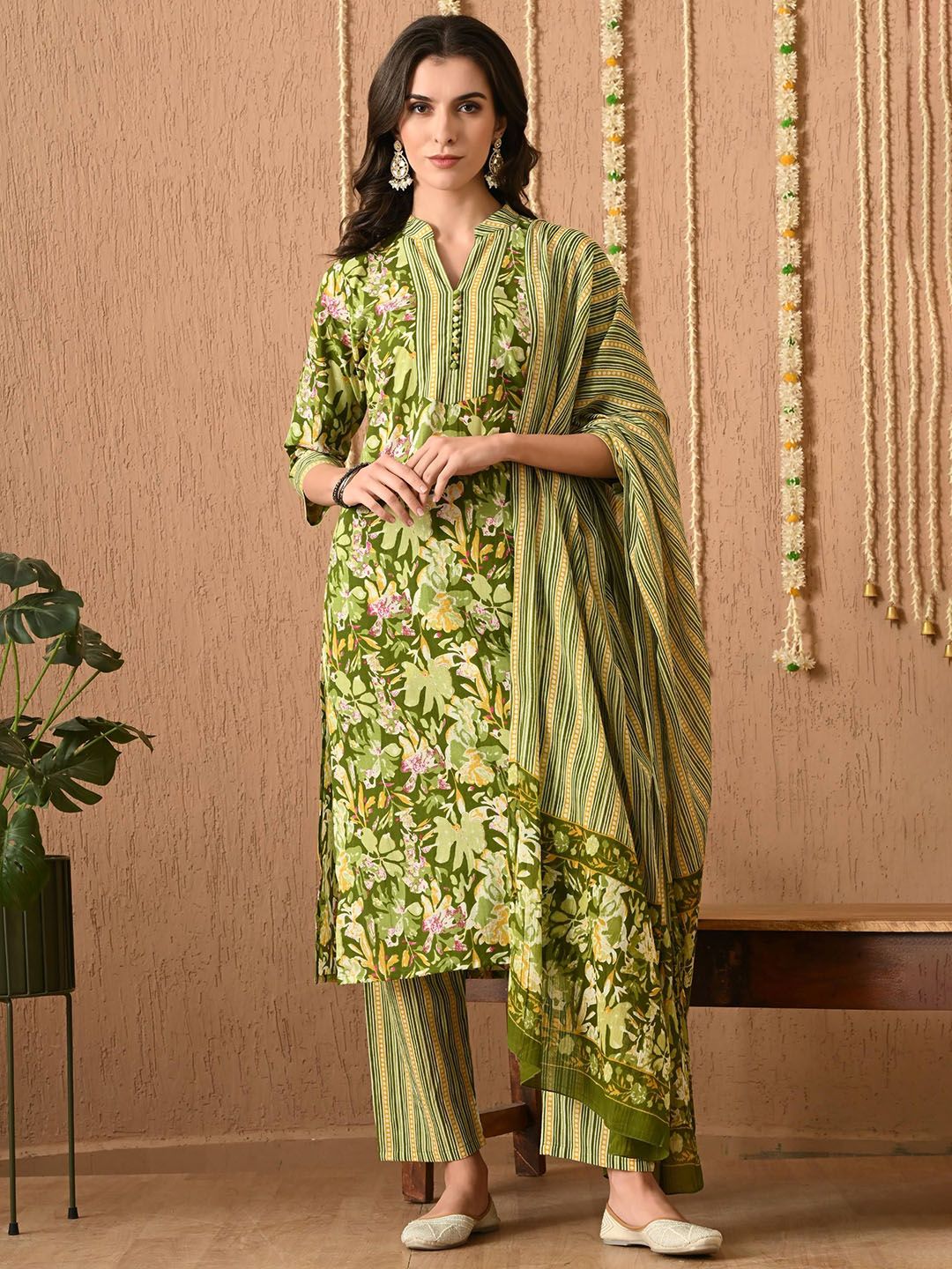 Buy Anouk Women Floral Printed Regular Pure Cotton Kurta With Trousers & With Dupatta - Kurta ...