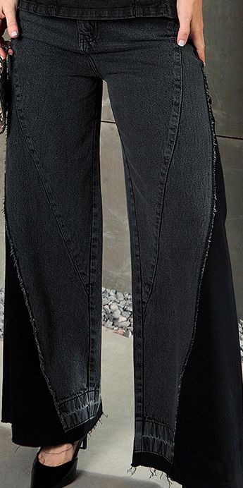 Buy SASSAFRAS Women Wide Leg High Rise Slash Knee Light Fade Jeans ...