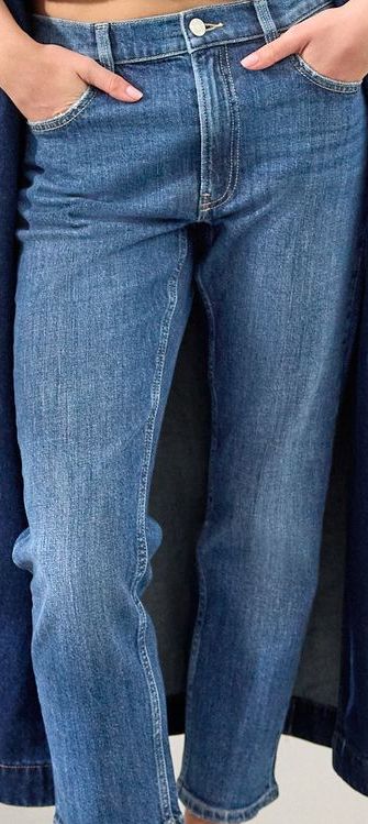Buy NEXT Women Slim Fit Mid Rise Light Fade Cropped Stretchable Jeans ...