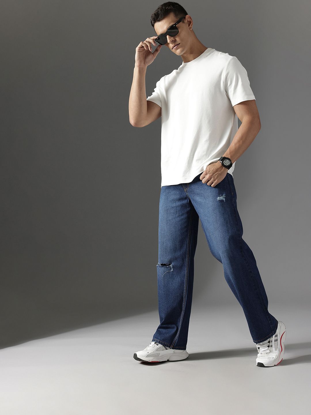 Buy FCUK Men Smart Mid Rise Low Distress Light Fade Baggy Pure Cotton ...