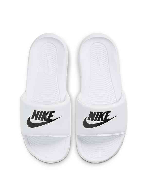 nike slipper socks
