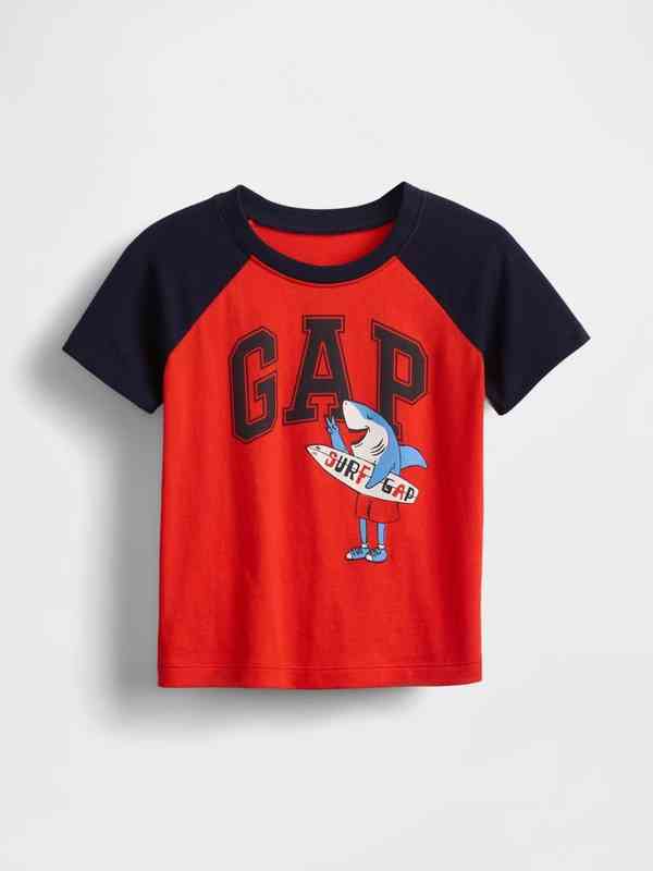 red gap shirt