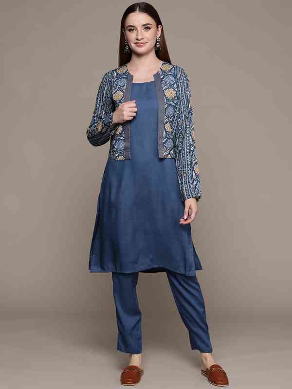 designer suits by ritu kumar