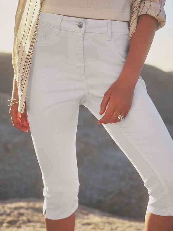 capri jeans for women myntra