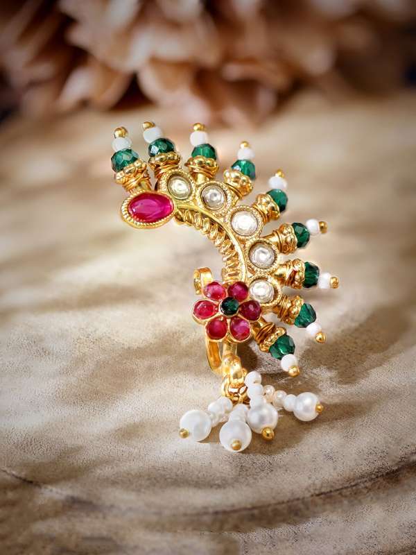 Myntra nose pin store