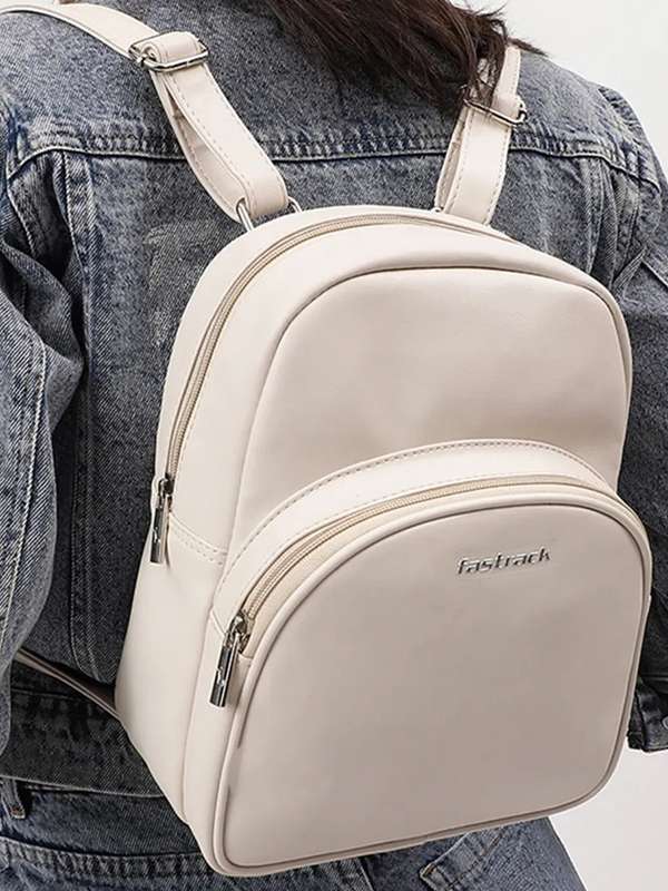 Fastrack School Bags For Girls Fastrack Backpacks Get 50% On