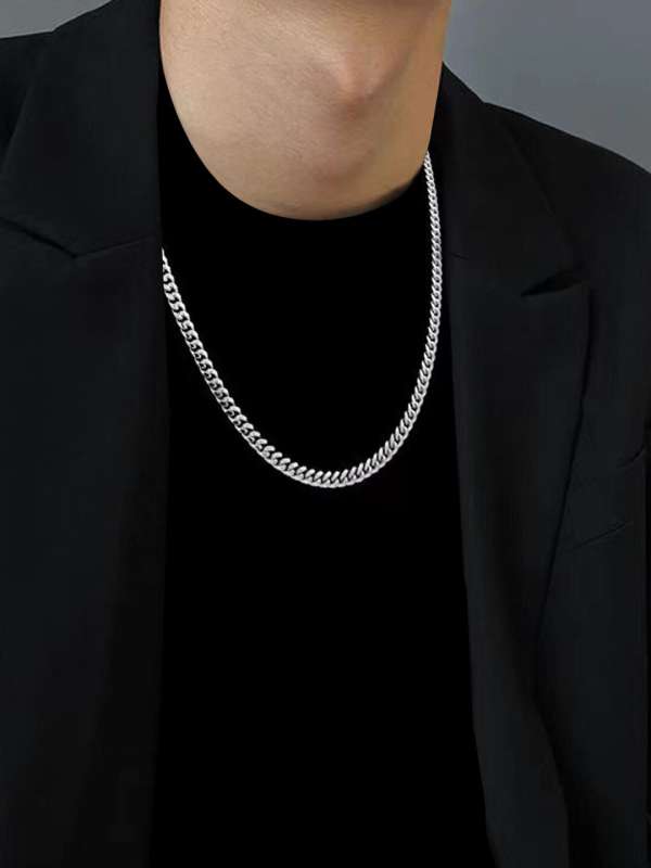 Peora chains store