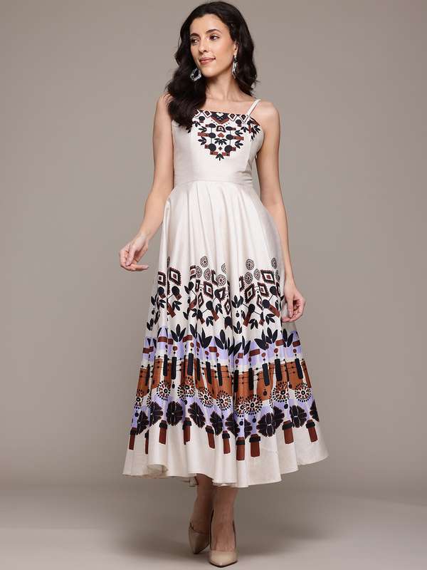 Ritu Wears Logo Ritu Kumar Launches New Campaign With Nimrat Kaur