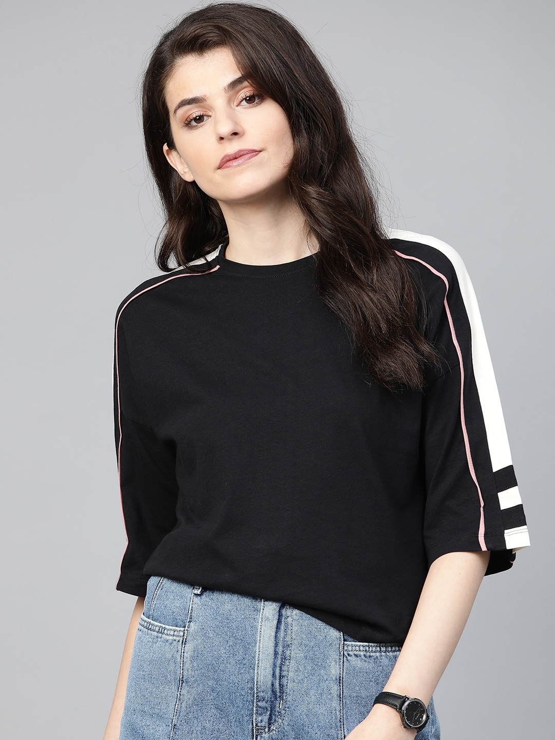 Buy Roadster Women Black Solid Round Neck Relaxed Fit T shirt Tshirts for Women 11296054 Myntra