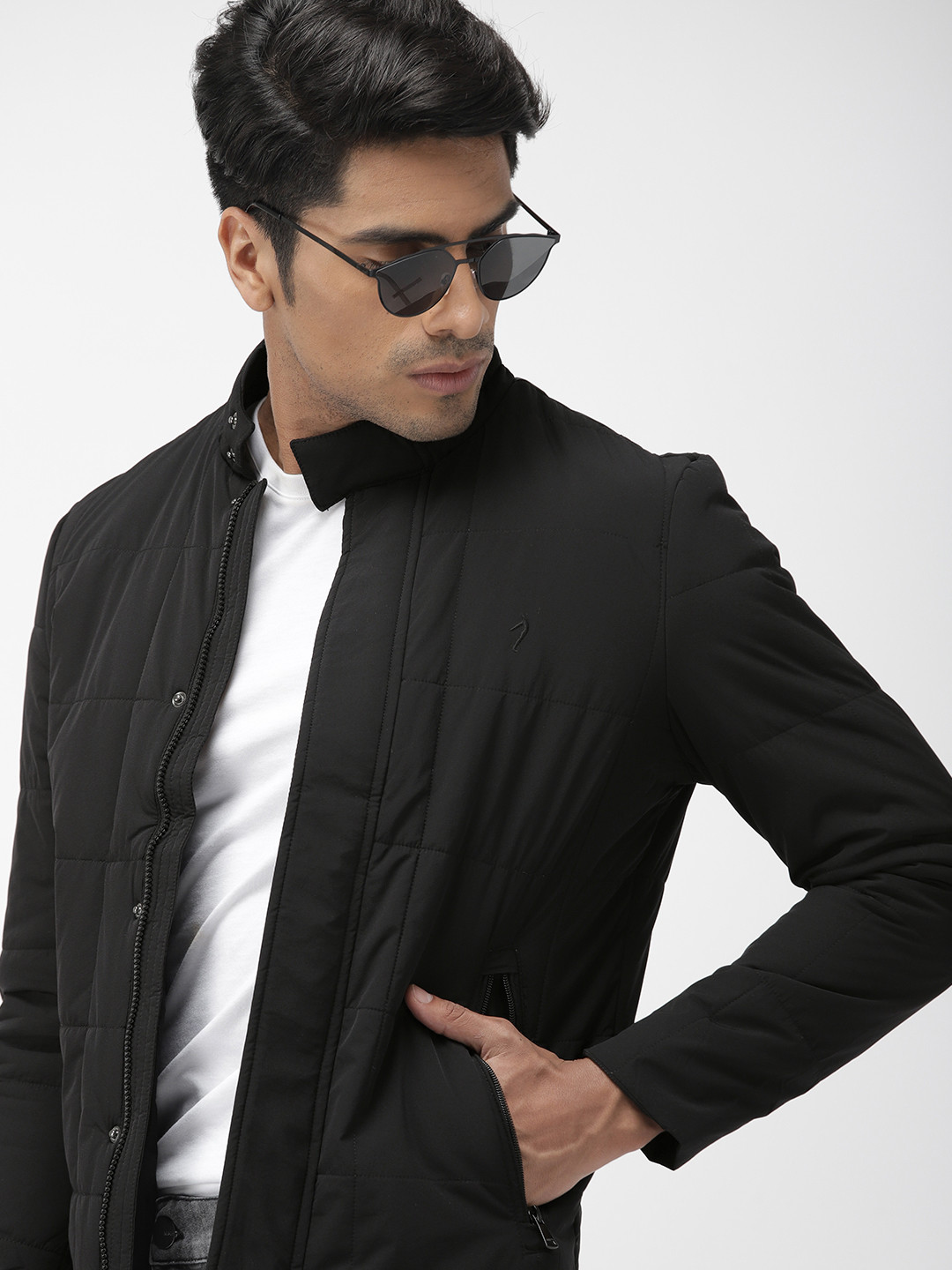 Buy Indian Terrain Men Black Solid Padded Jacket - Jackets for Men ...