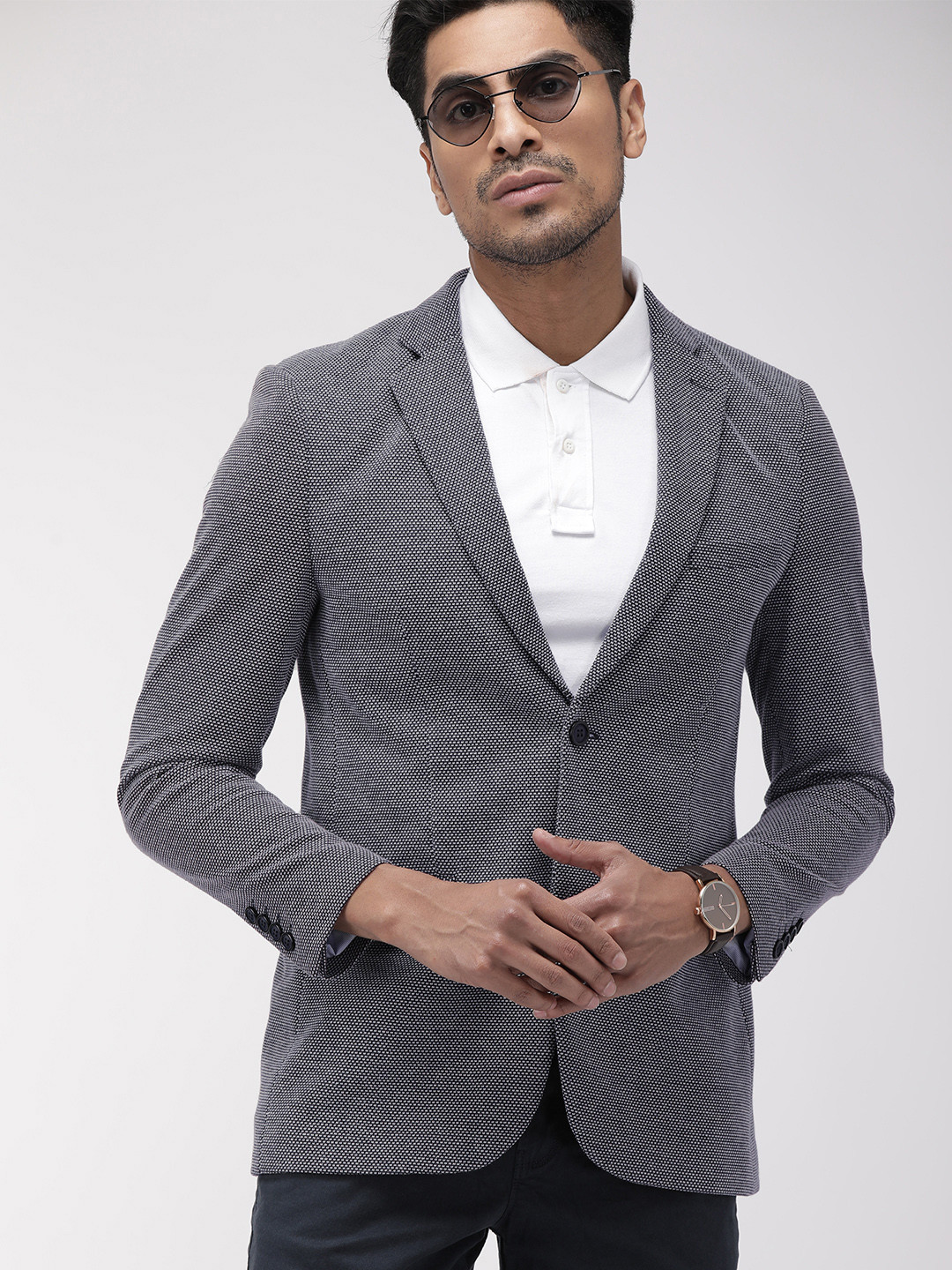 Buy Indian Terrain Men White & Navy Blue Self Design Single Breasted ...