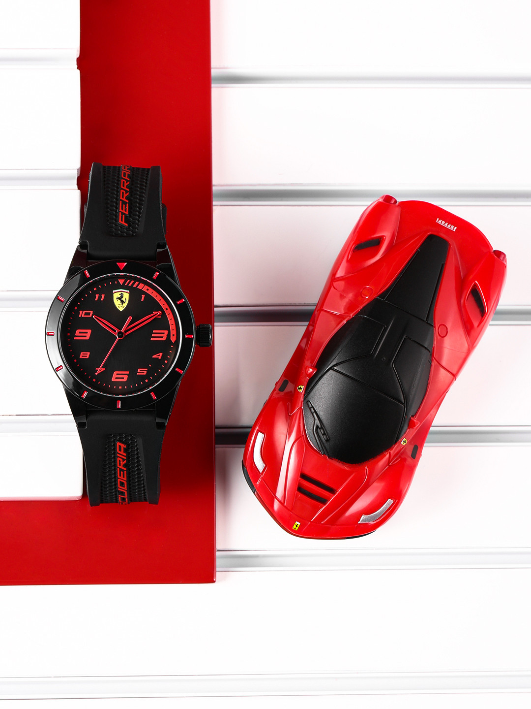 Buy SCUDERIA FERRARI Unisex Kids Black Analogue Watch 0870036 - Watches ...