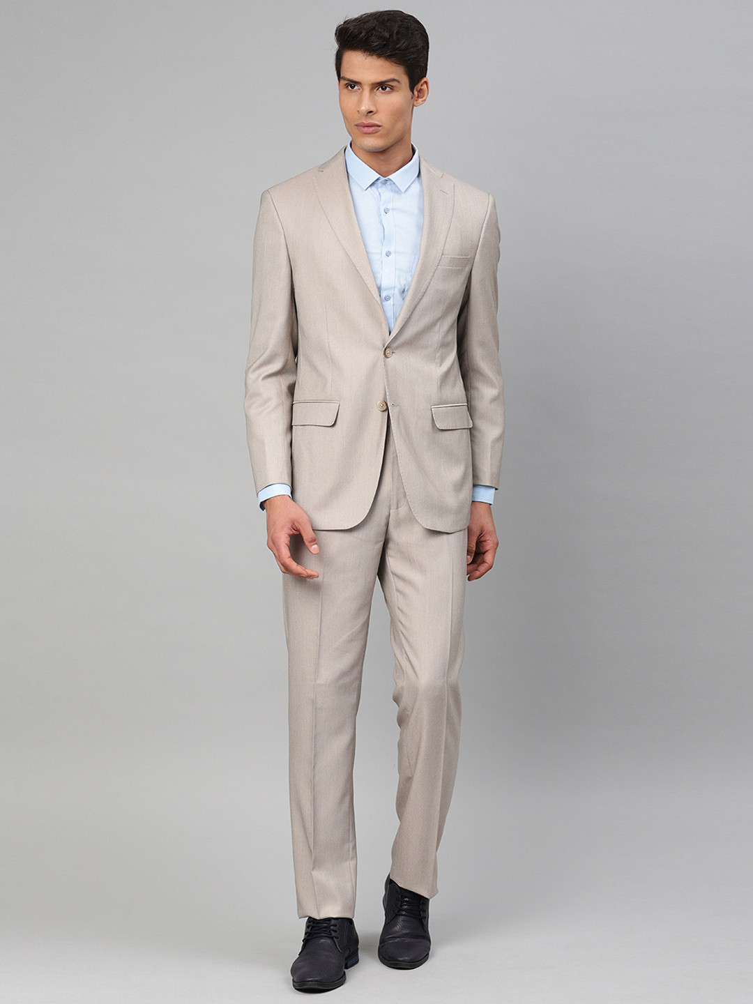 Buy Peter England Men Beige Solid Tailored Fit Single Breasted Formal ...