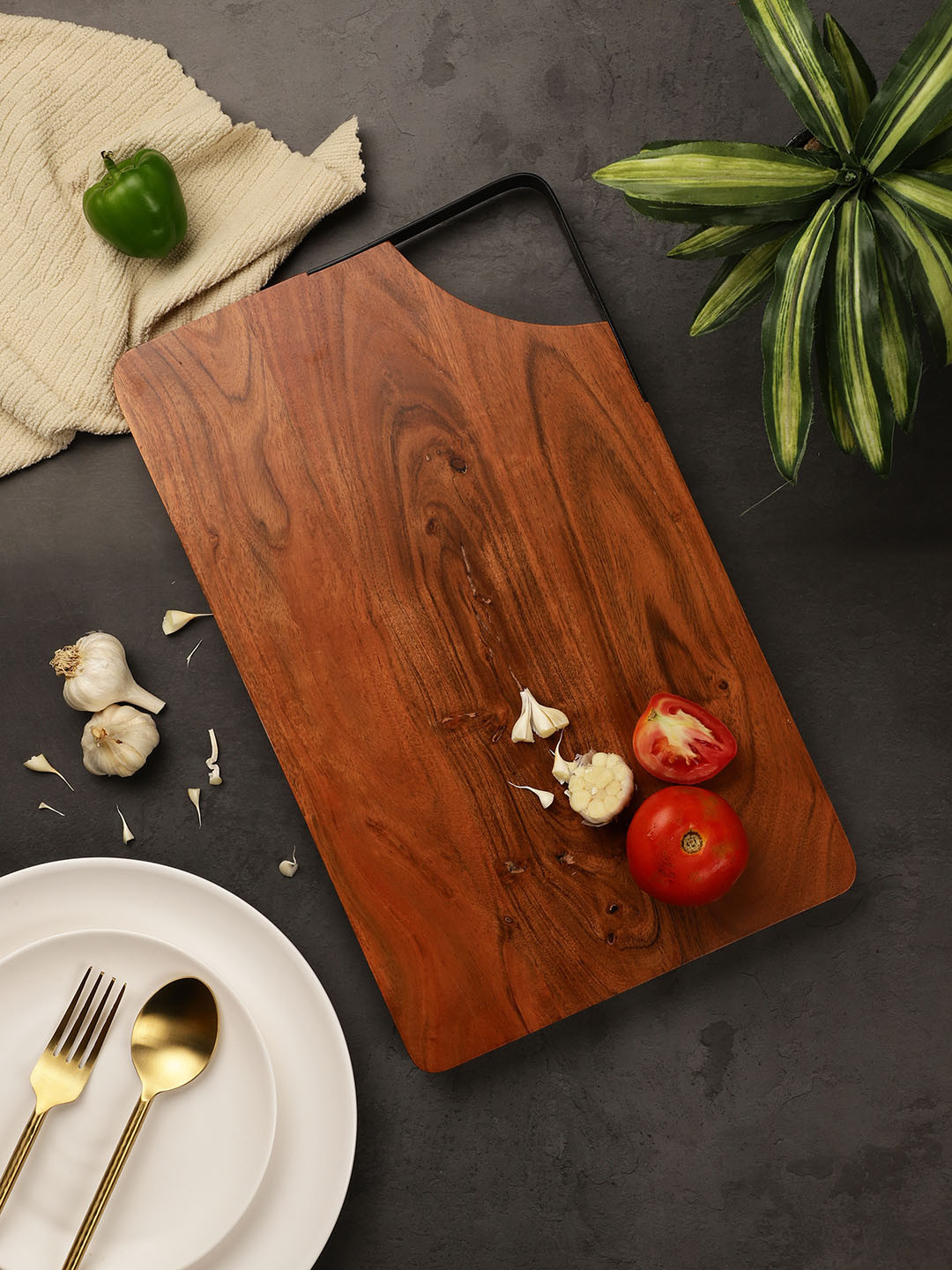 Buy VarEesha Brown Solid Wood Chopping Board With Metal Handle ...