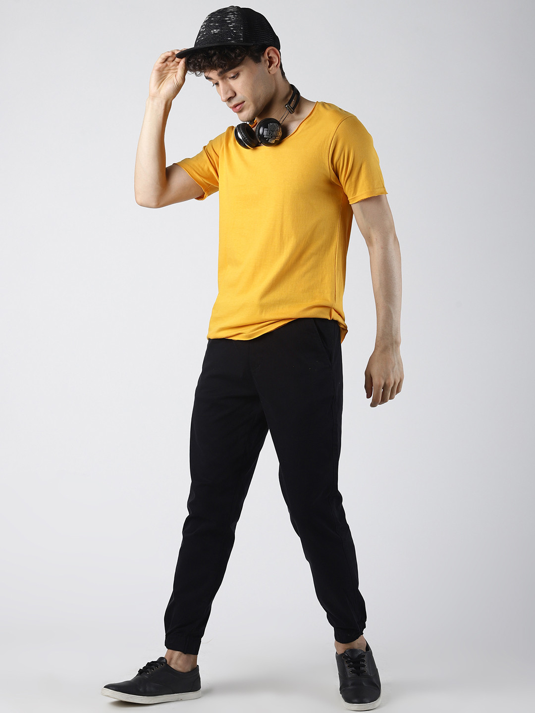 Buy Blue Saint Men Black Jogger Mid Rise Clean Look Jogger Jeans ...