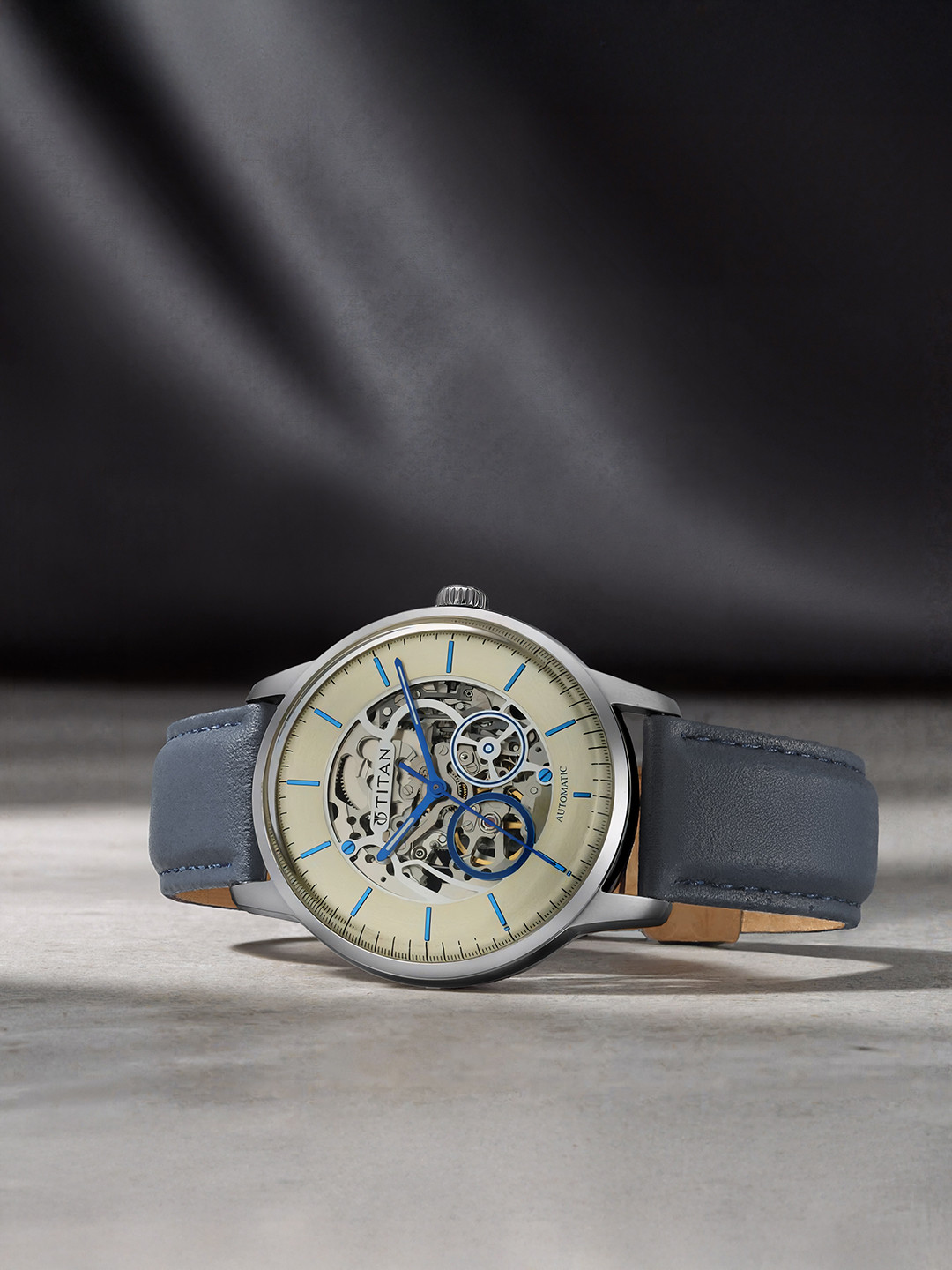 Buy Titan Mechanical Men Cream Analogue Watch 90110SL02 - Watches for ...