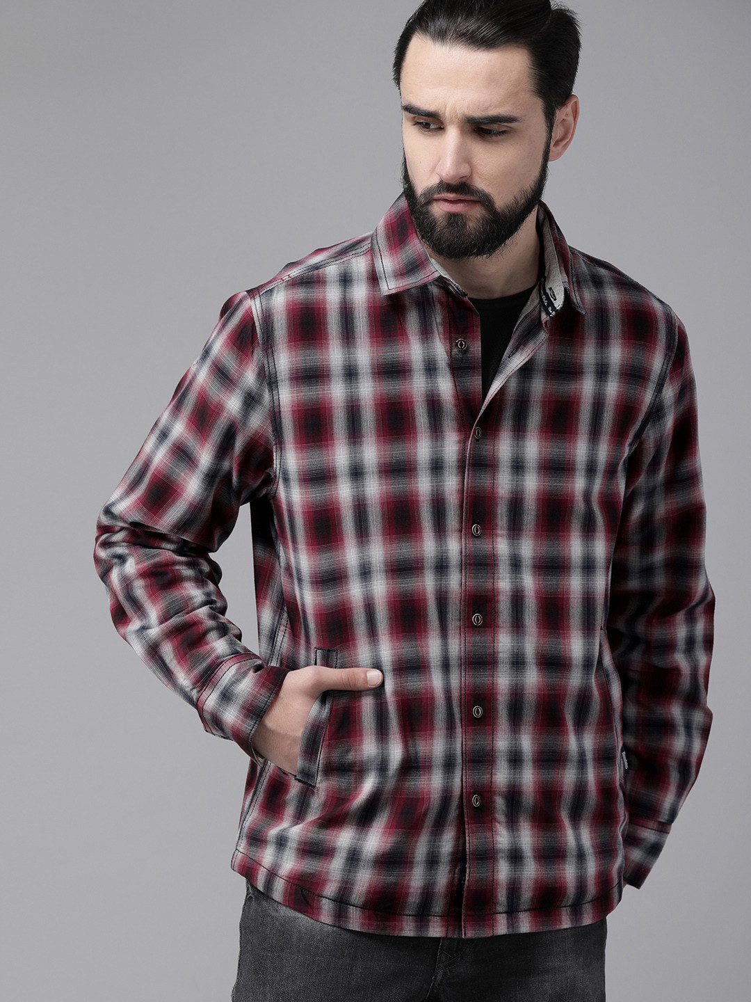Buy The Roadster Lifestyle Co Men Maroon & Grey Checked Tailored ...