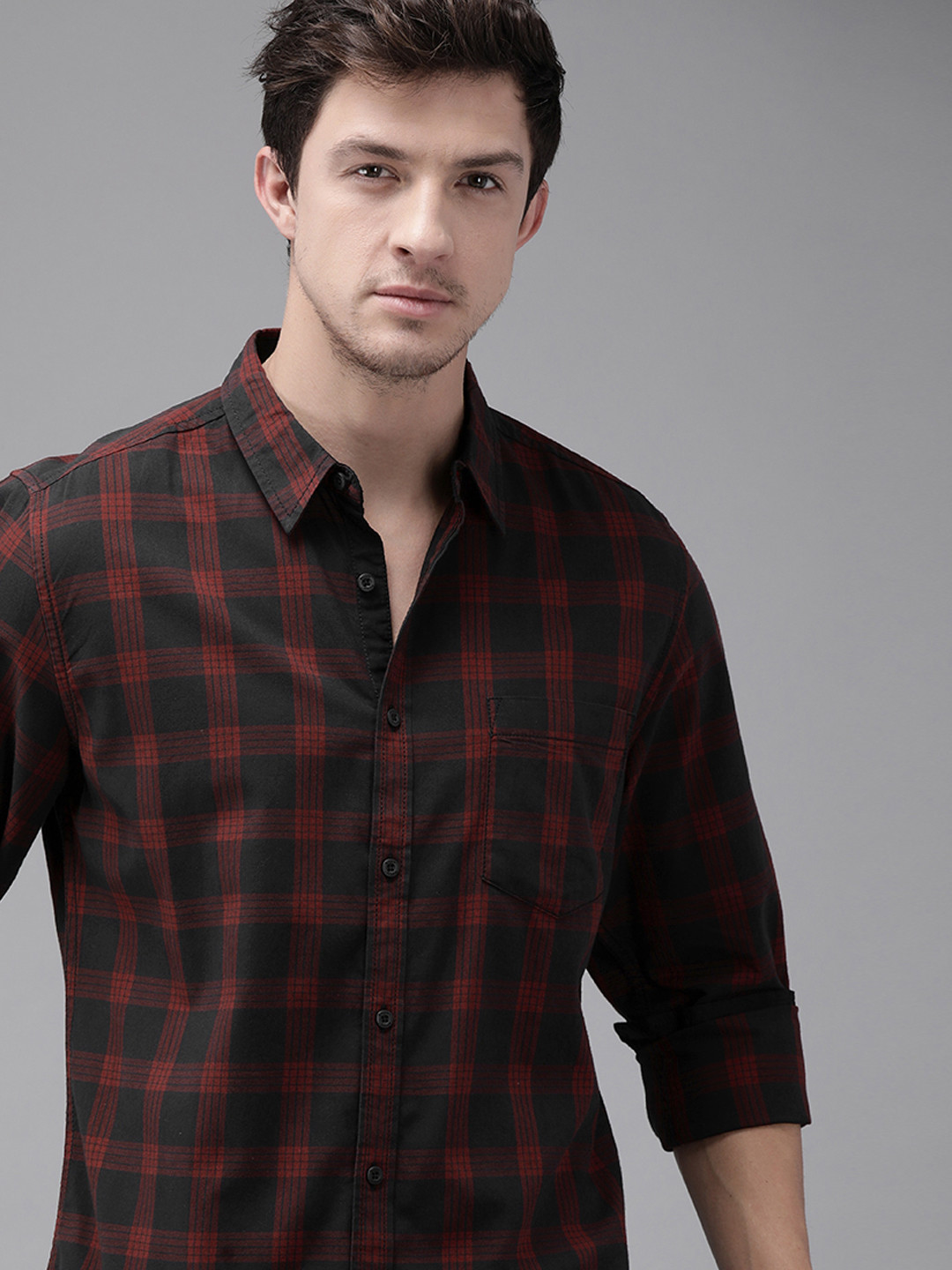 Buy Roadster Men Red & Black Regular Fit Checked Casual Shirt - Shirts ...