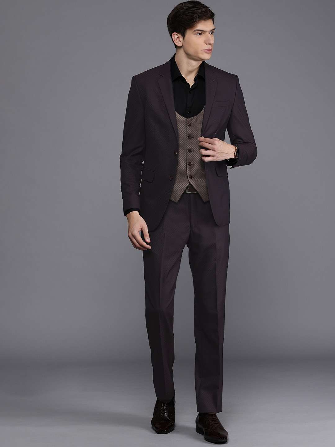 Buy Louis Philippe Men Burgundy Self Design Slim Fit Single Breasted ...