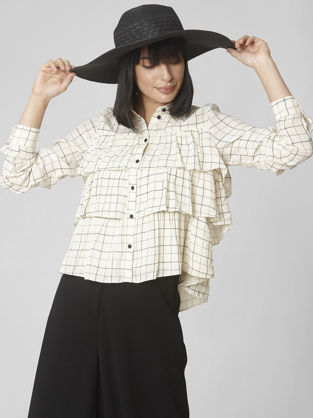 Buy Vero Moda Women Beige And Black Regular Fit Checked Ruffled Casual