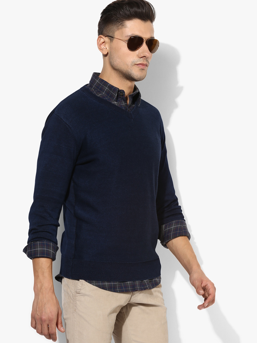 Buy Indian Terrain Men Navy Blue Solid Regular Fit Pullover Sweater ...