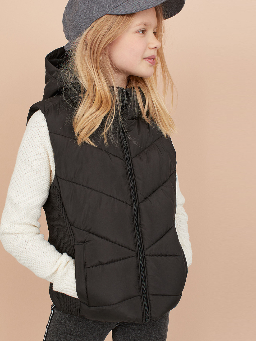 Buy H&M Girls Black Solid Hooded Puffer Gilet - Jackets for Girls ...