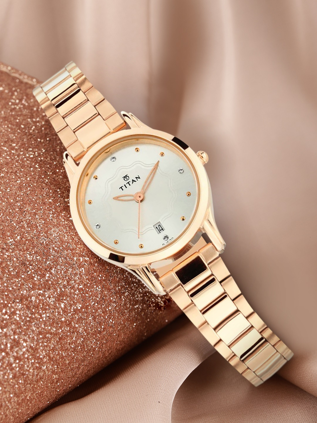 Buy Titan Women Cream Coloured & Gold Toned Analogue Watch - Watches ...