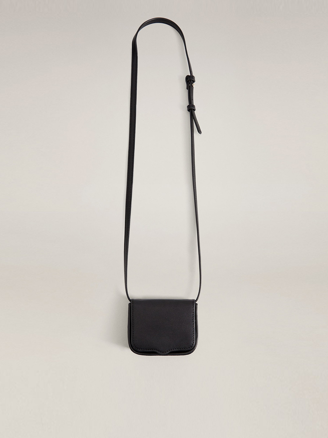 Buy MANGO Black Solid Small Sling Bag - Handbags for Women 11841632 ...