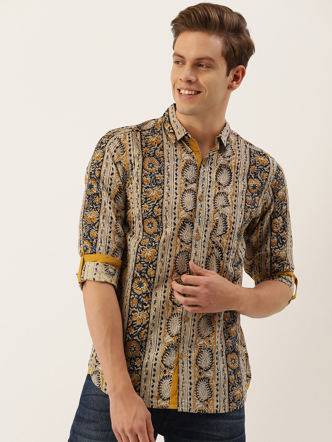 Buy Taavi Men Off White & Black Kalamkari Block Printed Sustainable ...
