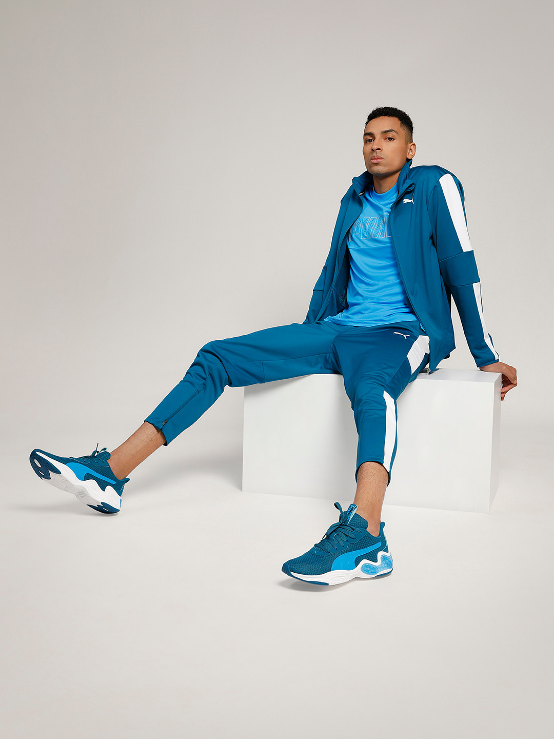 Buy Puma Men Blue Leather Cell Magma Clean Running Shoes - Sports Shoes ...