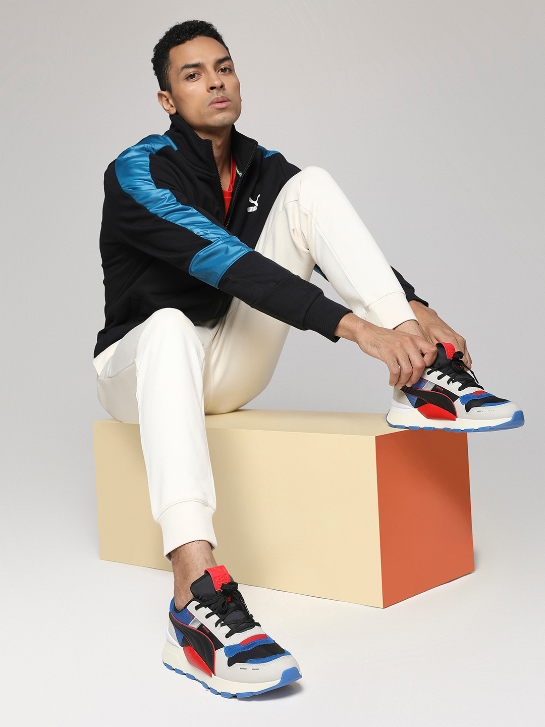 Buy Puma Unisex Multicoloured Colourblocked RS 2.0 Futura Sneakers ...