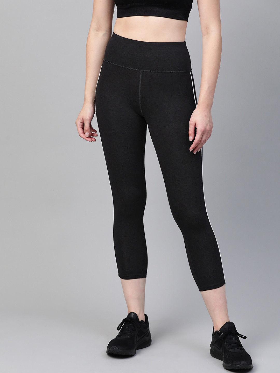 Buy Marks & Spencer Women Black Solid Knitted Cropped Leggings ...