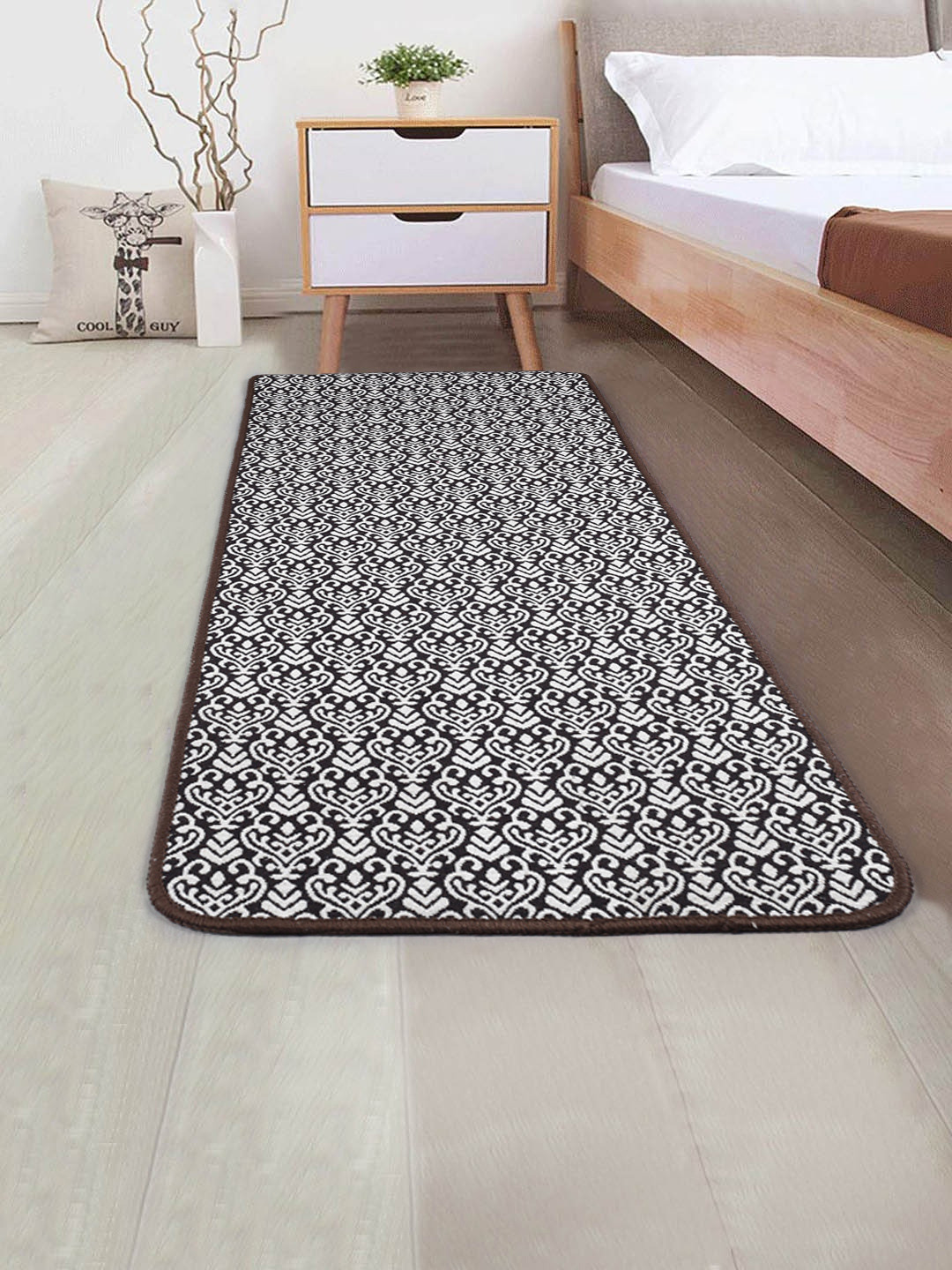 Buy Saral Home Maroon & Beige Ethnic Motifs Tufted Jacquard Anti Skid ...