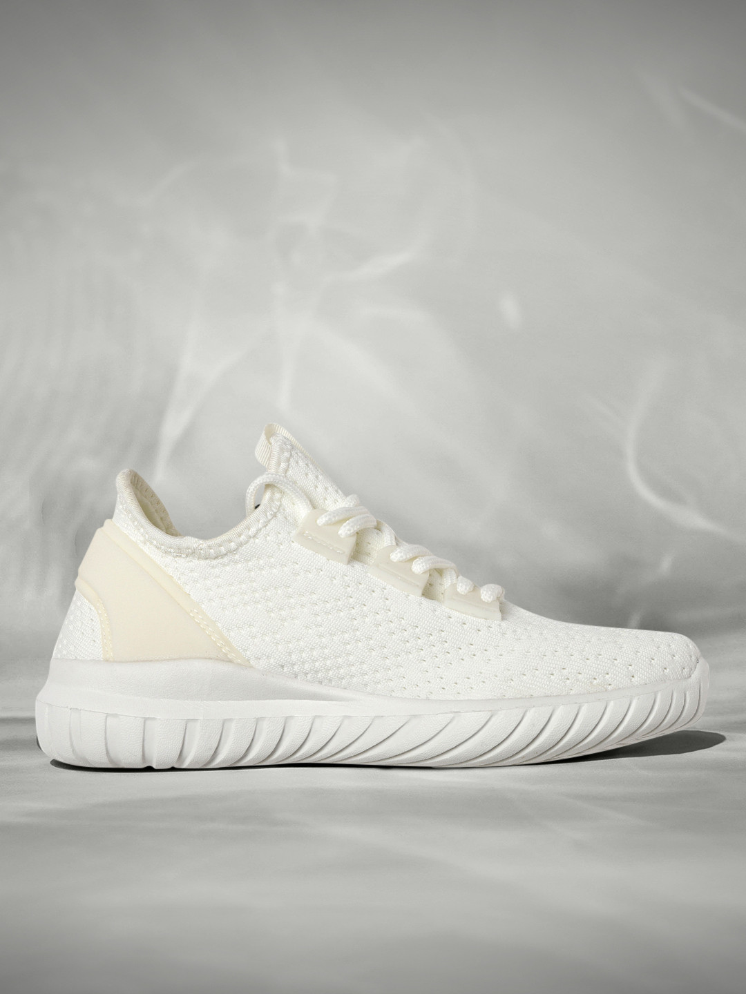 Buy HRX By Hrithik Roshan Women White Training Shoes - Sports Shoes for ...