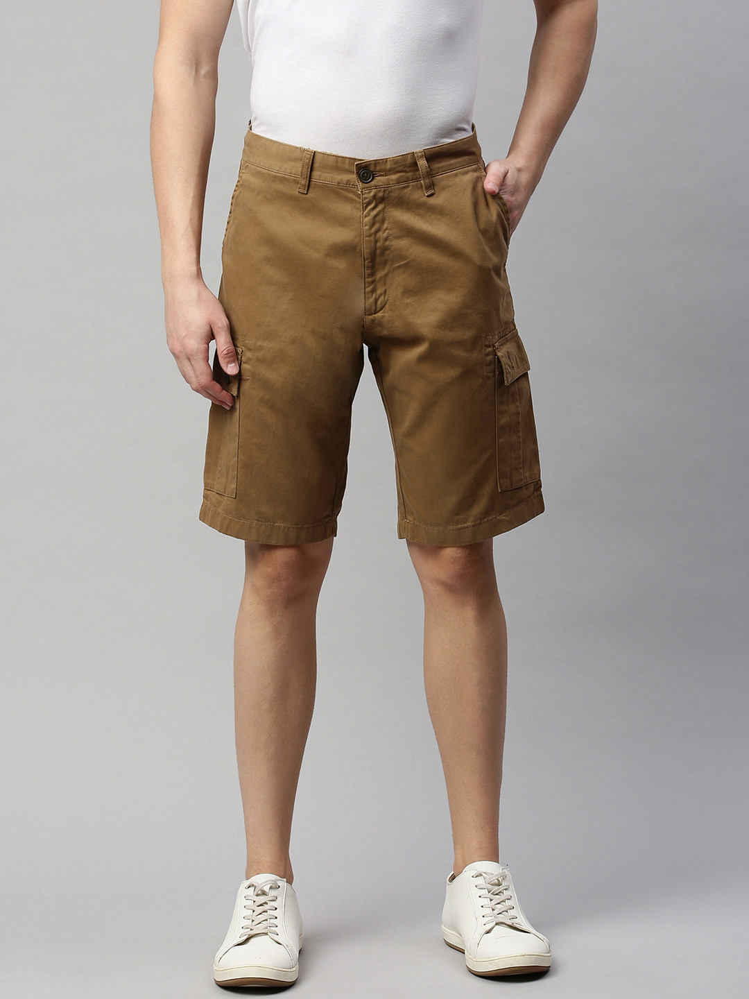 Buy Indian Terrain Men Khaki Solid Regular Fit Cargo Shorts - Shorts ...