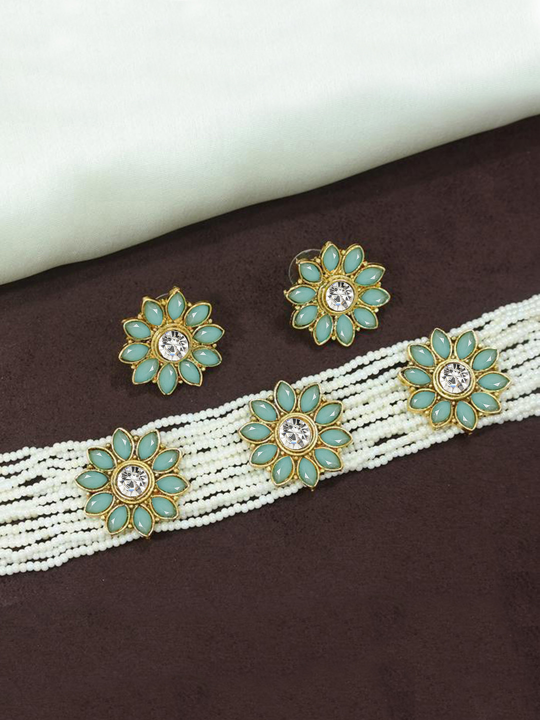 Buy Peora Gold Plated & Off White Kundan & Pearl Studded Floral Choker ...