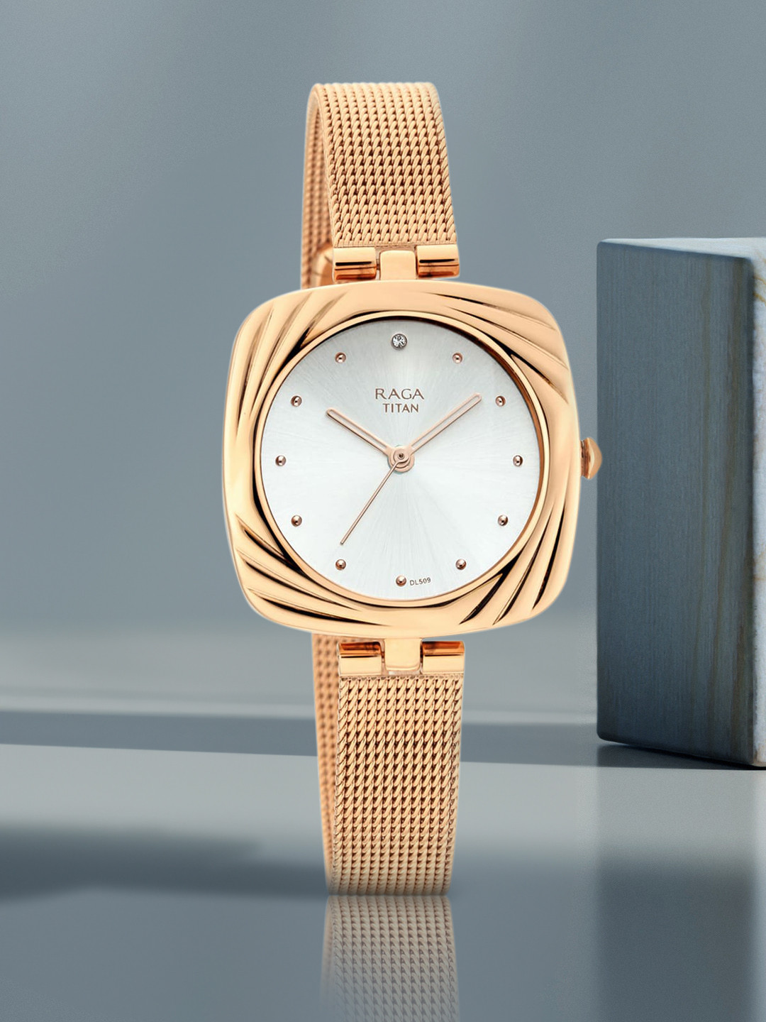 Buy Titan Women Silver Toned Analogue Watch 95139KM01 - Watches for ...
