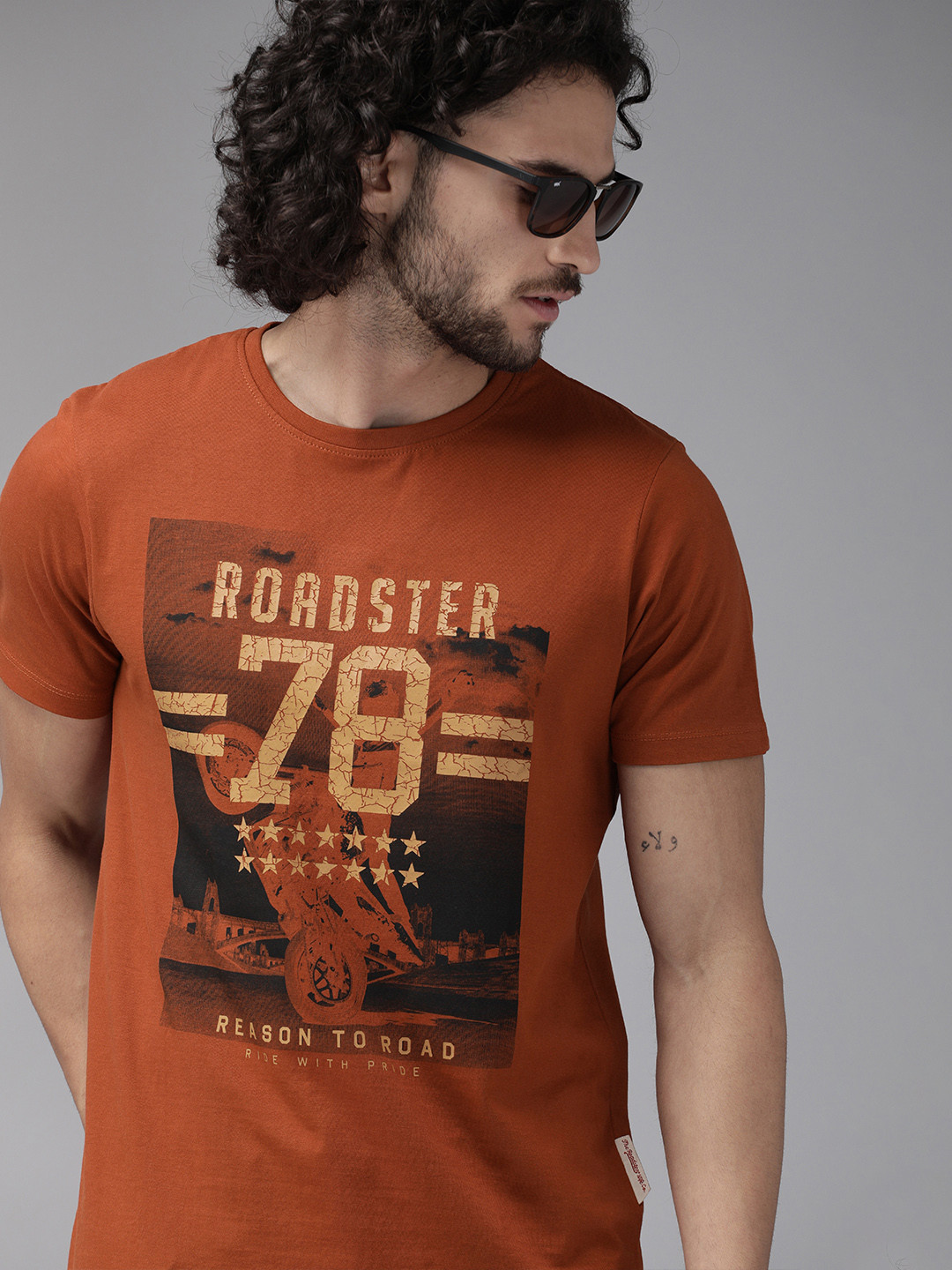 Buy The Roadster Lifestyle Co Men Rust Printed Round Neck T Shirt ...