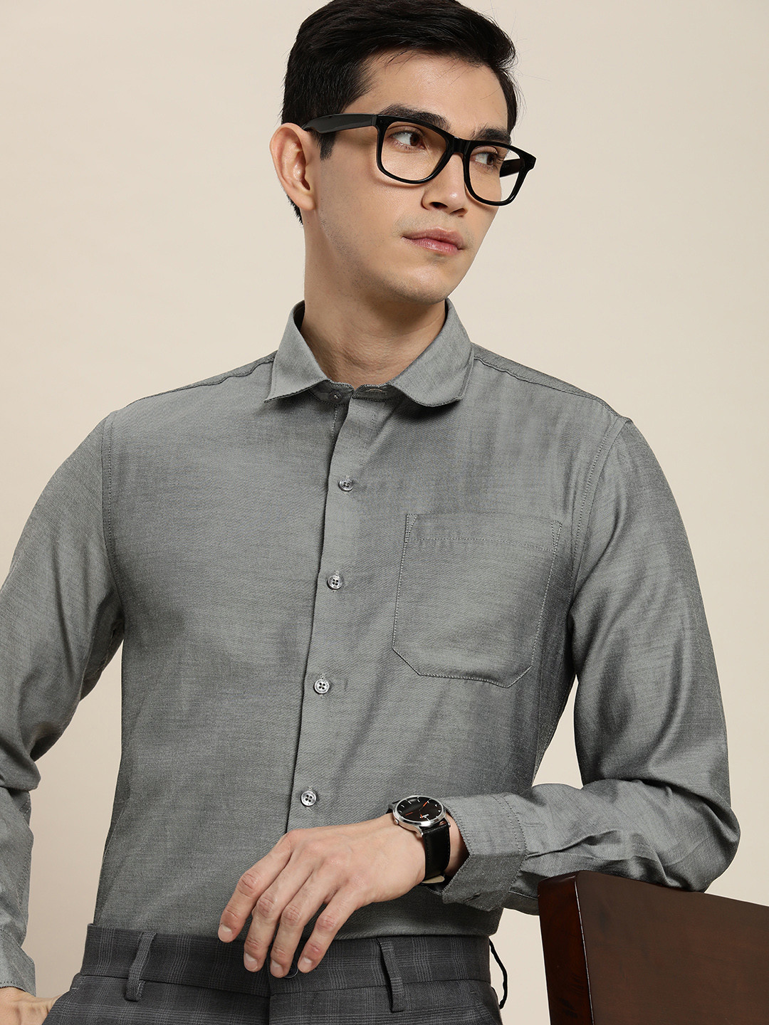 Buy INVICTUS Men Grey Slim Fit Smart Sustainable Casual Shirt - Shirts ...