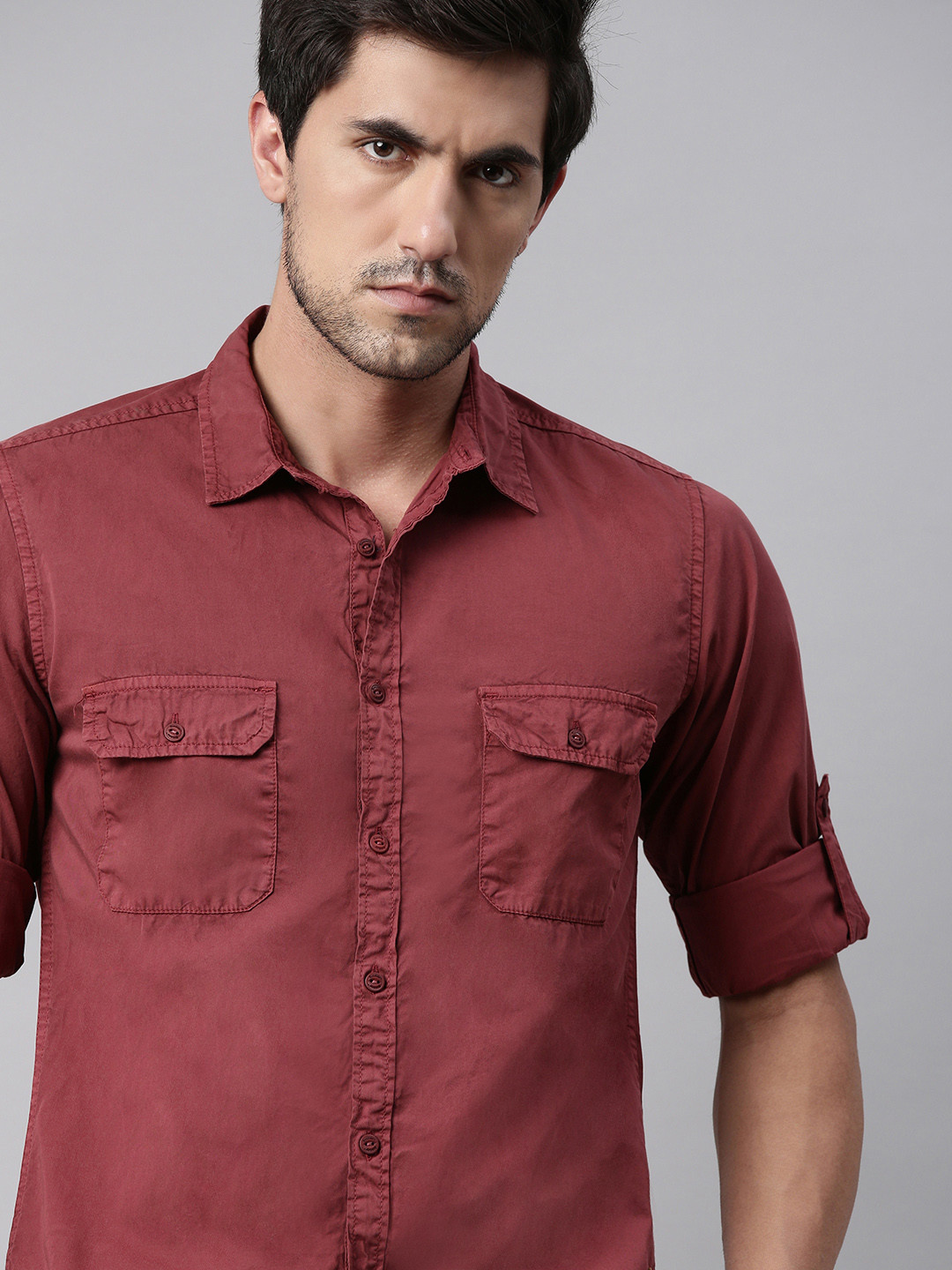 Buy The Roadster Lifestyle Co Men Red Regular Fit Solid Casual Shirt ...