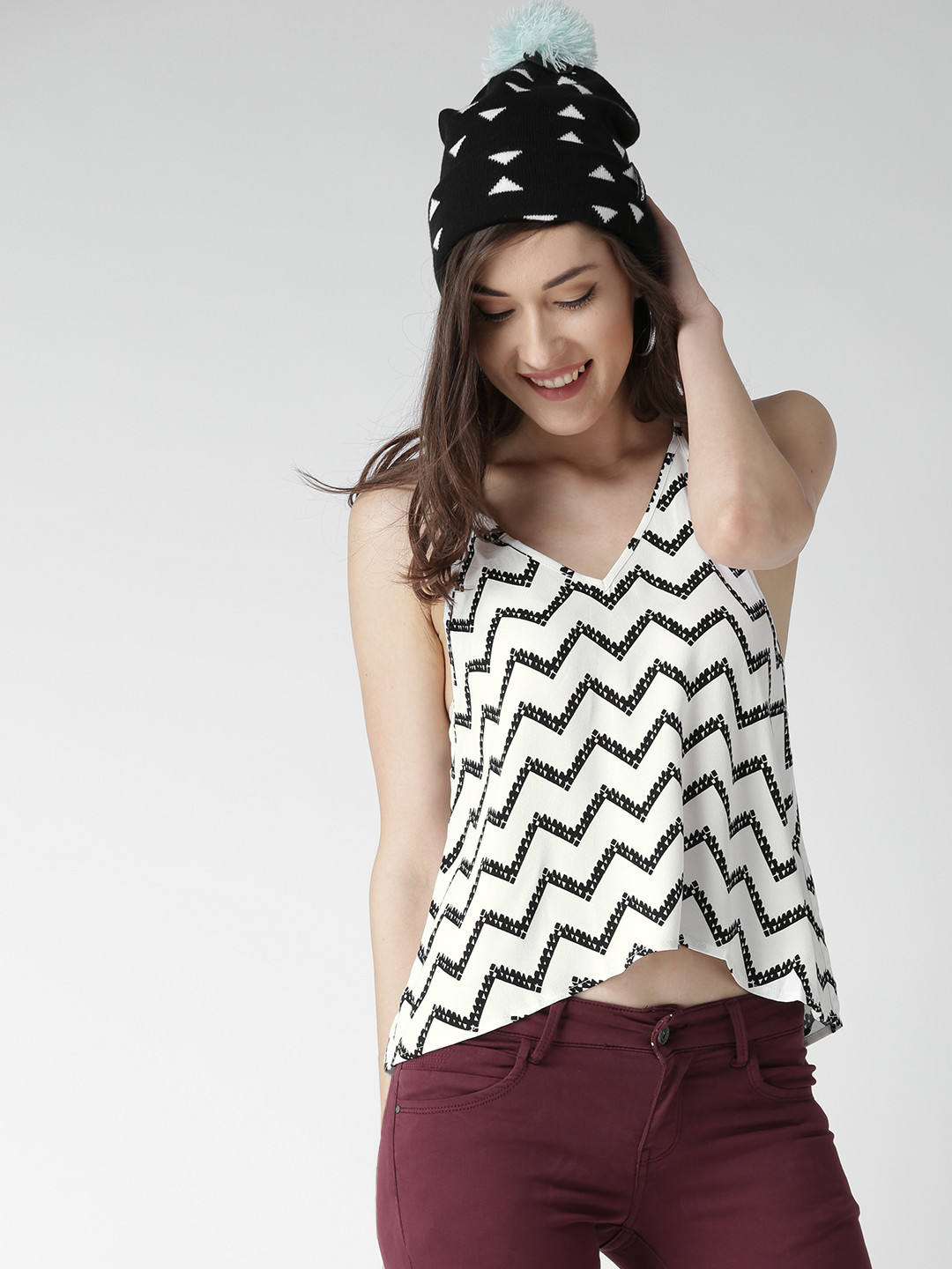 Buy FOREVER 21 White Chevron Print Top - Tops for Women 1367521 | Myntra