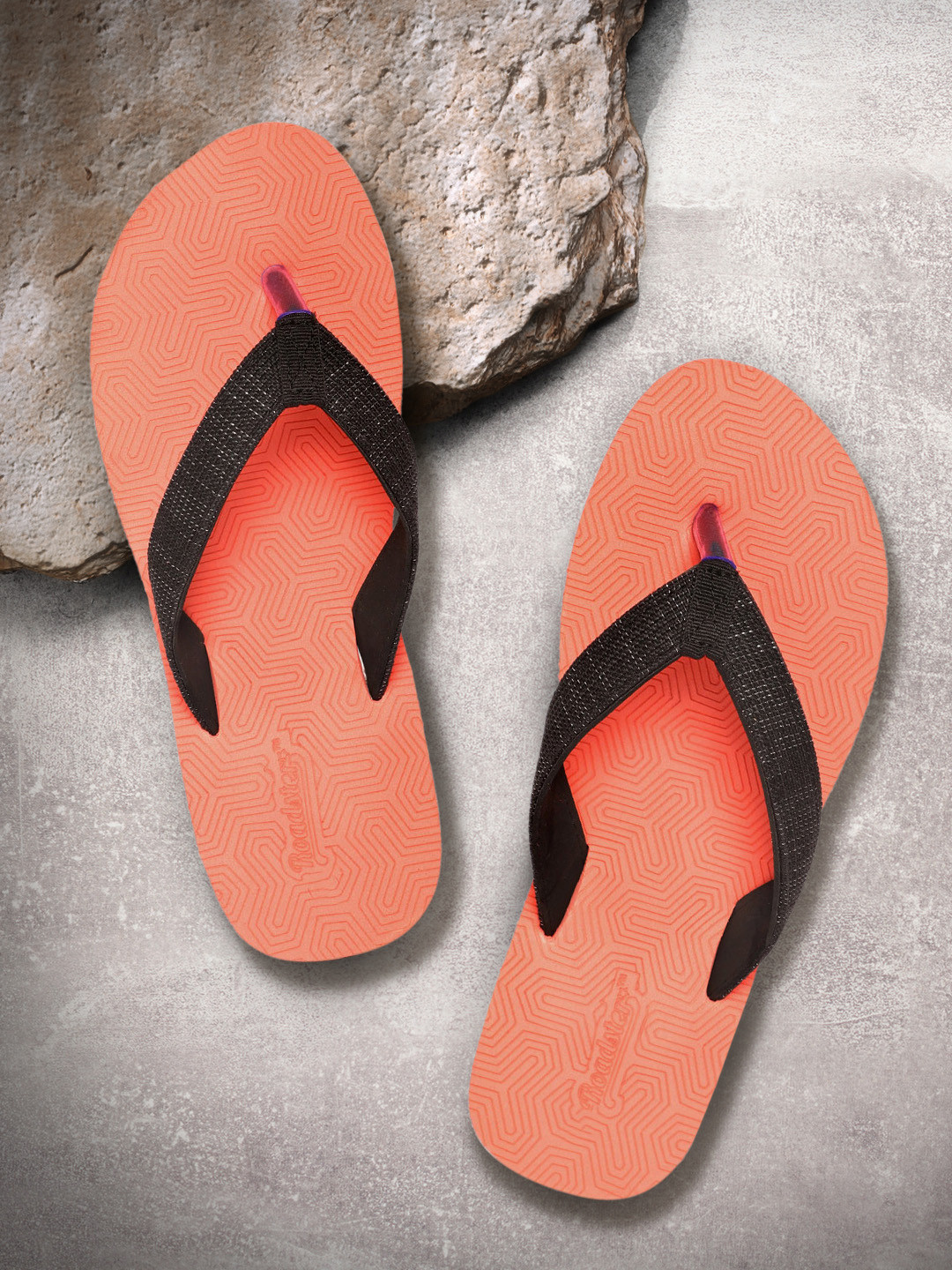 Buy Roadster Women Black & Coral Pink Woven Design Thong Flip Flops ...