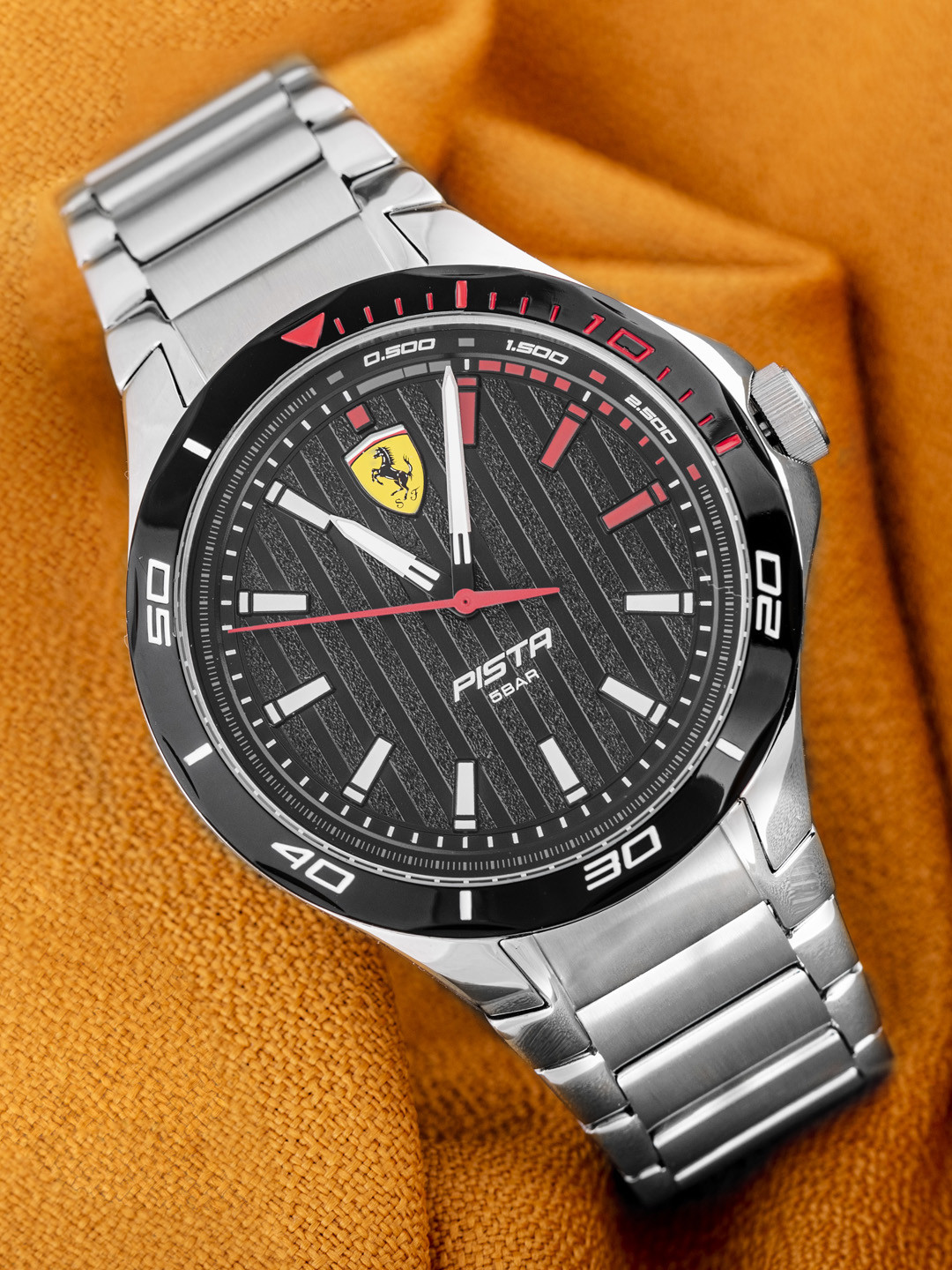 Buy SCUDERIA FERRARI Men Black & Silver Toned Analogue Watch 0830750 ...
